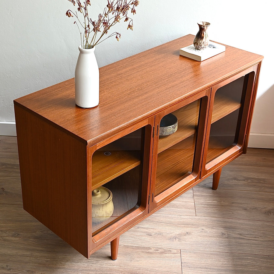 Mid Century Walnut Sideboard Display Cabinet by Chiswell – retro bay