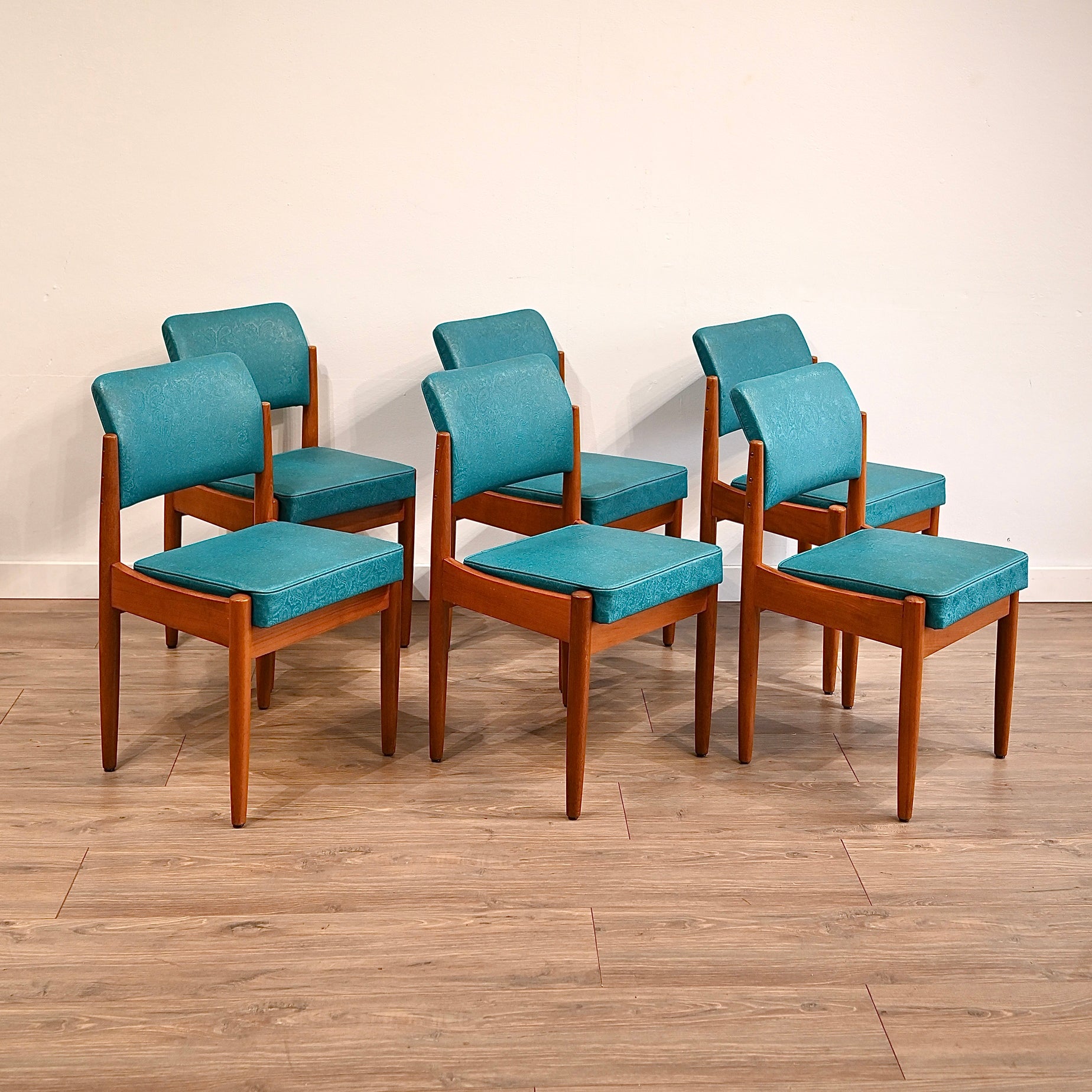 6x Mid Century Teal Patterned Vinyl Dining Chairs by Chiswell – retro bay